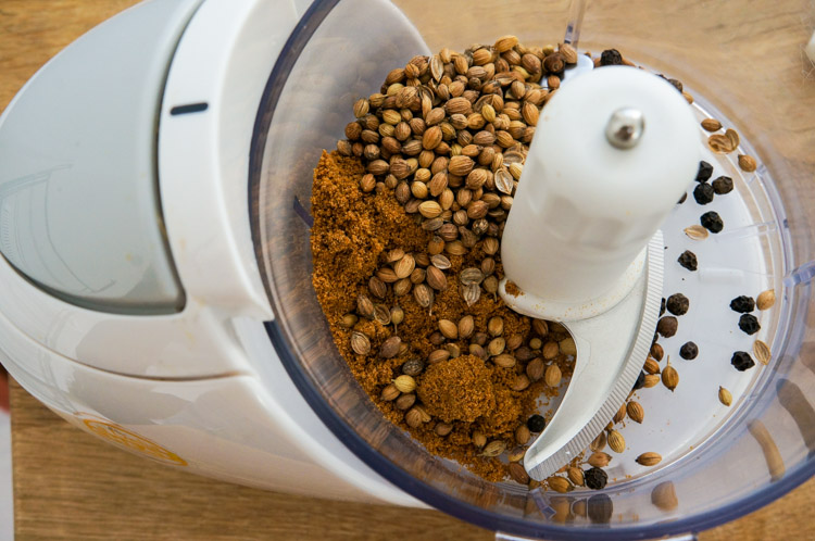 Thai duck red curry with rambutan – tasting tales